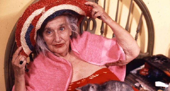 Grey Gardens (Dir. Albert and David Maysles, Ellen Hovde and Muffie ...